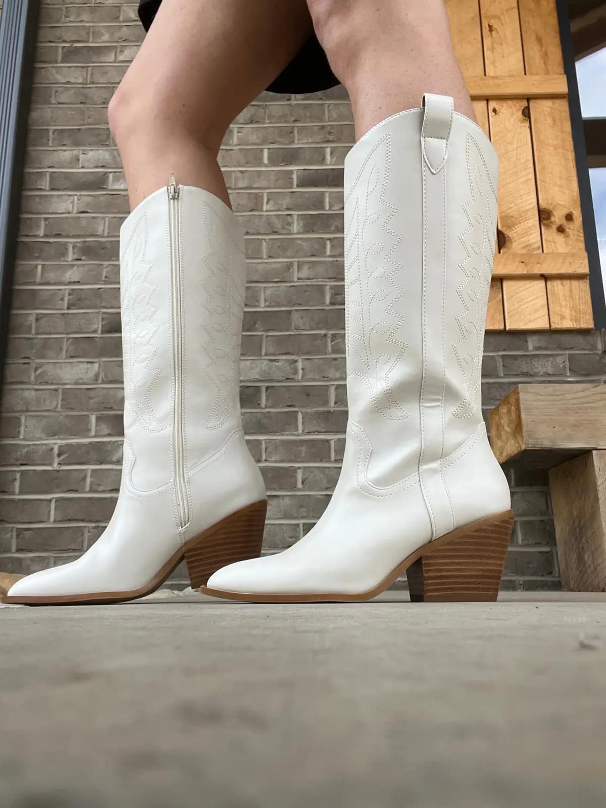 White Cowboy Boots – Blair Blue Bonnet Boutique